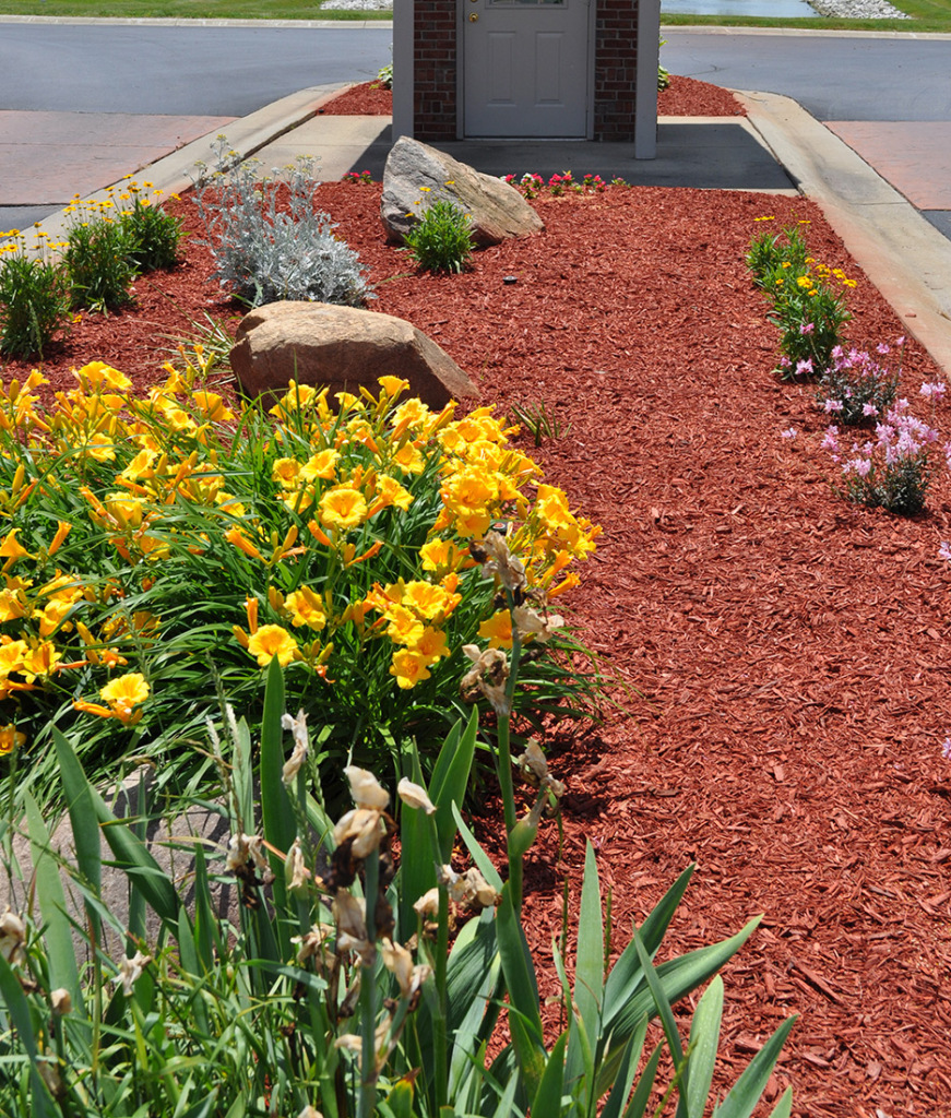 Red Colored Mulch | Indianapolis Mulch | McCarty Mulch